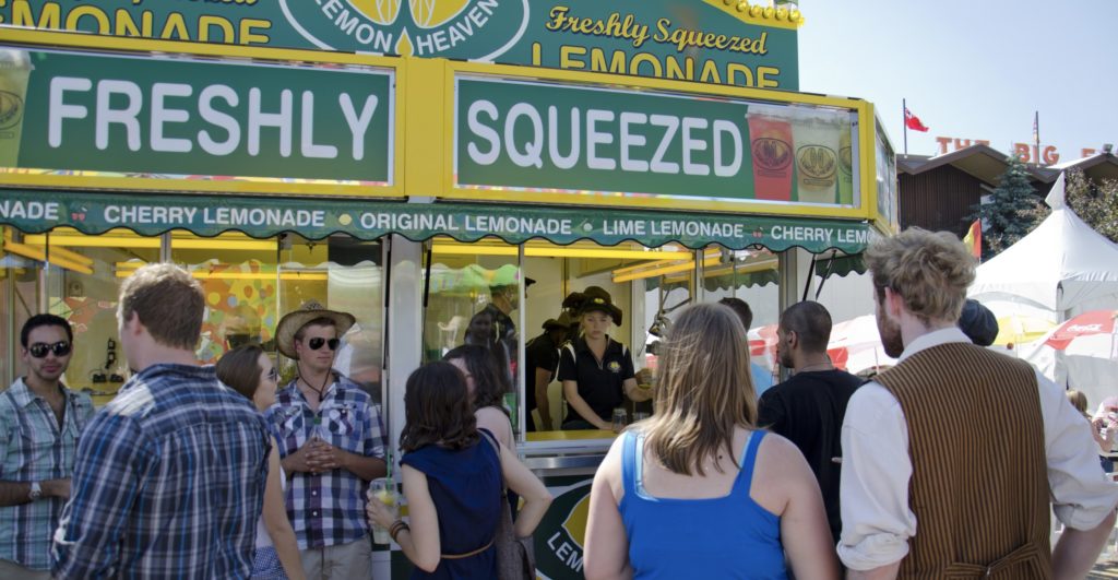Freshly Squeezed Lemonade and Cin City Mini Donuts | Lemon Heaven