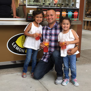 Freshly Squeezed Lemonade and Cin City Mini Donuts | Lemon Heaven